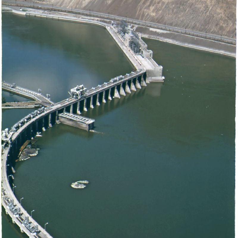 Rock Island Dam - Central hidroeléctrica en el río Columbia, Washington