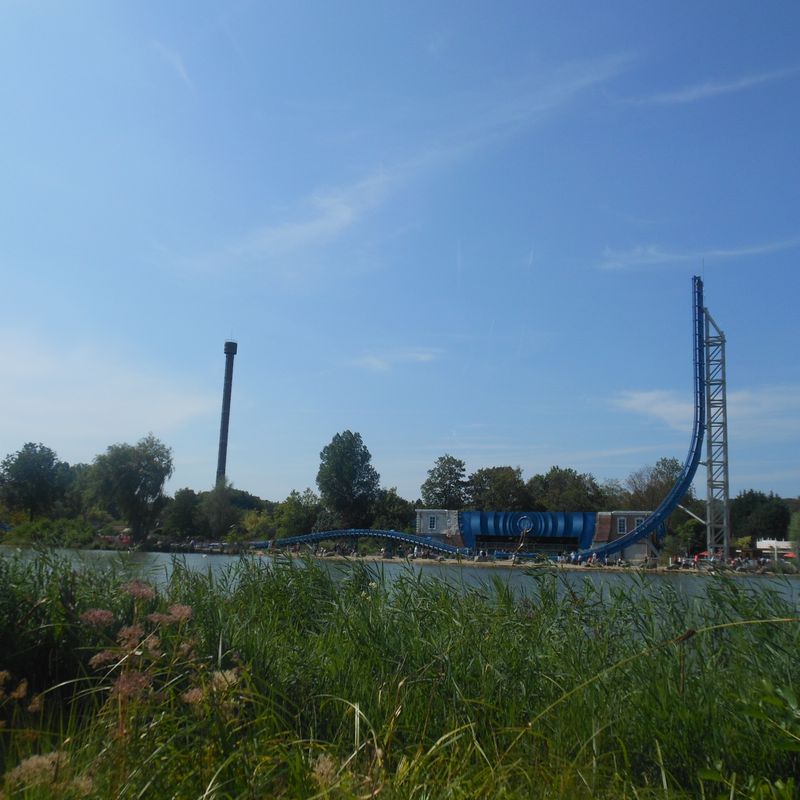 Pulsar - Steel launched shuttle roller coaster in Wavre, Belgium