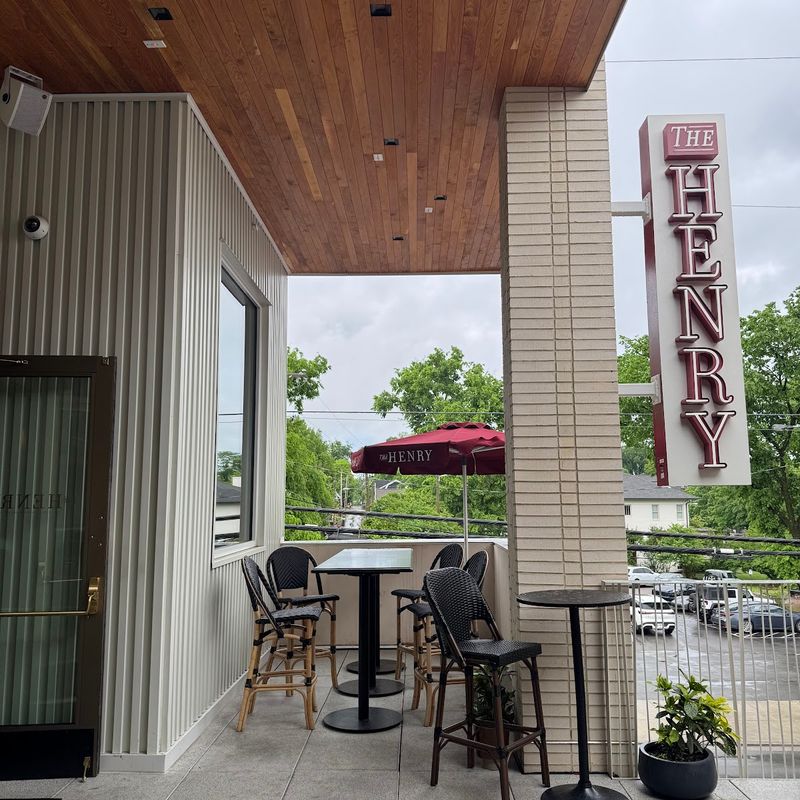 The Henry - Restaurant avec terrasse sur le toit dans le quartier ...