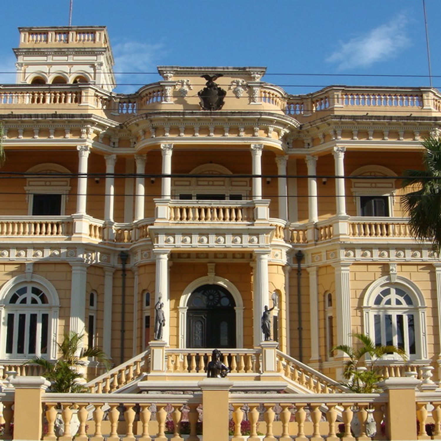 Inside the homes where history is made