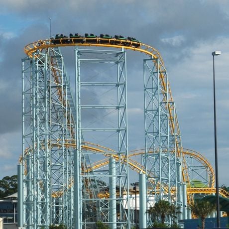 The Giant Drop - Drop tower at Dreamworld theme park, Gold Coast ...