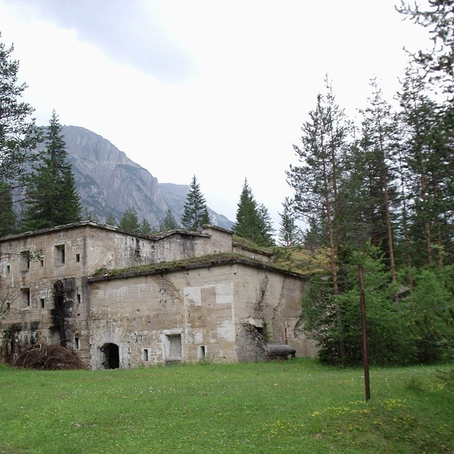 Refugio Antonio Locatelli - Refugio de montaña en Sexten, Italia