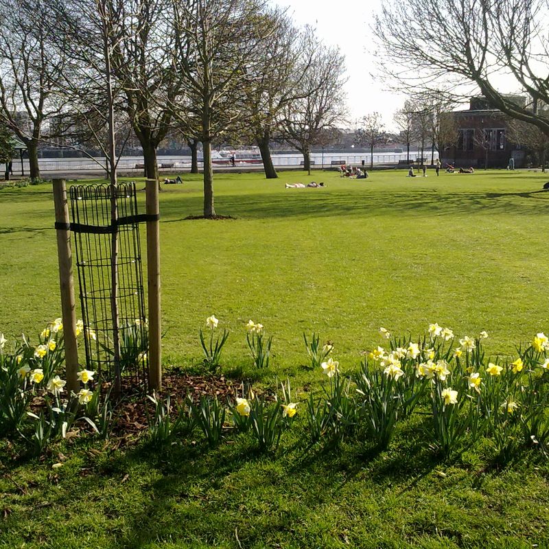 King Edward Memorial Park - Park miejski w Tower Hamlets, Anglia