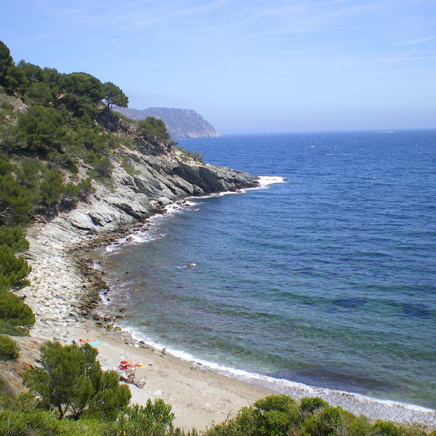 Cala Murtra - Plage naturiste sur la Costa Brava à Roses, Espagne