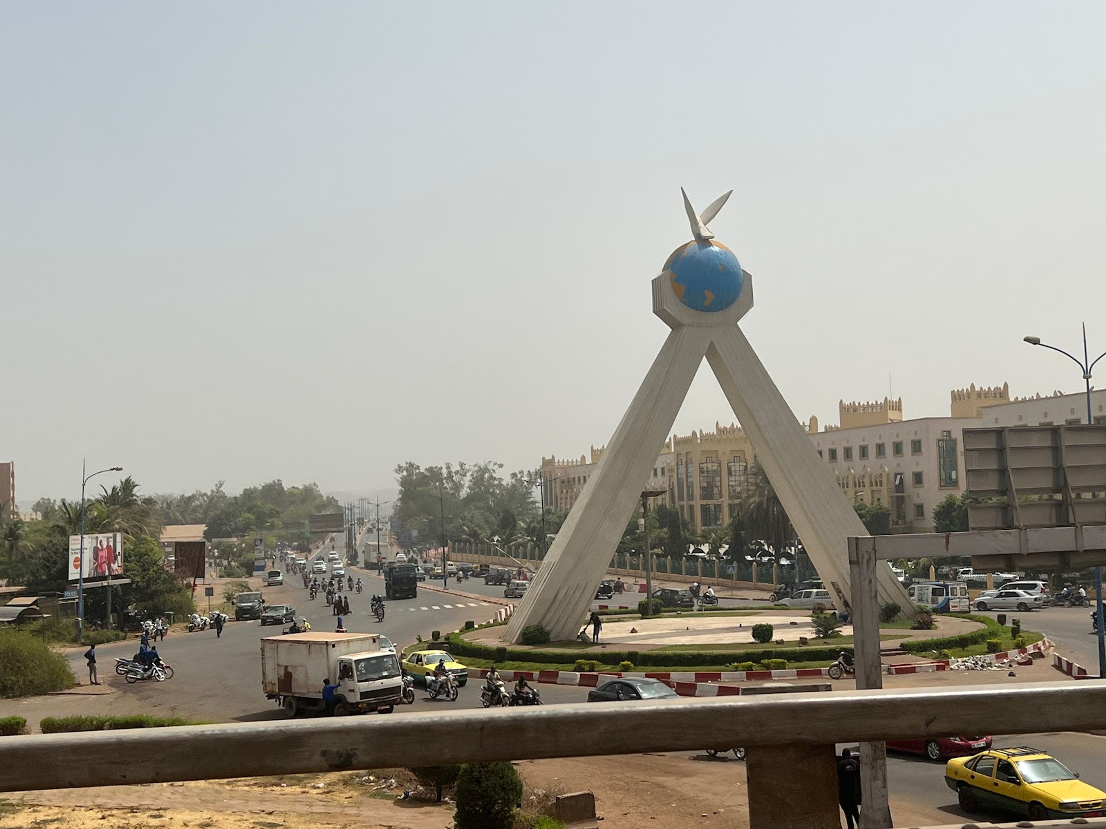 Monument de la paix - Monument à la paix au centre de Bamako, Mali.